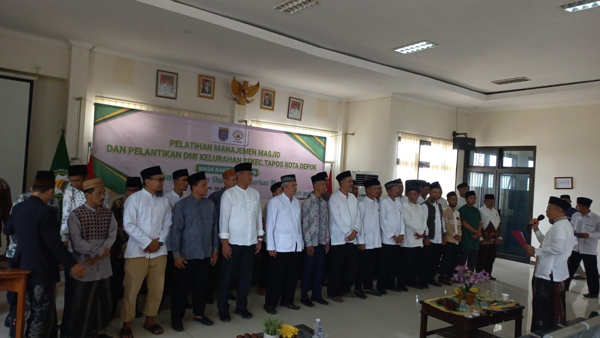 Pengurus DMI Kelurahan Se-Tapos Dilantik dan Dibekali Manajemen Masjid ... Pengurus DMI Kelurahan Se-Tapos Dilantik dan Dibekali Manajemen Masjid ...
